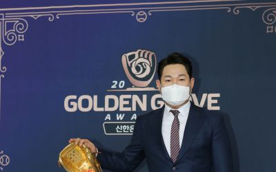 KBO 포수의 전설로…'6번째 GG' 양의지, 이만수·강민호 제쳤다 : ZUM 뉴스