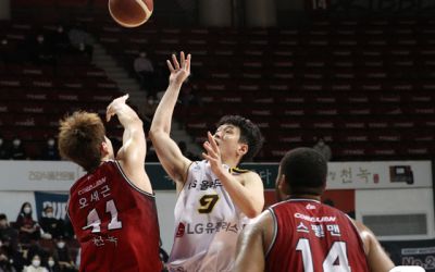 KGC 오세근 '내가 막는다' : ZUM 뉴스