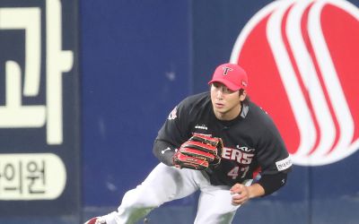 [WC1] 수비 강조했는데…믿었던 나성범의 치명적 실책→KIA 허무한 PS 퇴장 : ZUM 뉴스