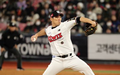 [준PO5] KT 클로저 김재윤 "체력적 압박 크지만 정신력으로 버틴다" : ZUM 뉴스