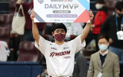 [PO3] '데일리 MVP' 키움 임지열 "잊을 수 없는 홈런, 소름 돋았다"(종합) : ZUM 뉴스