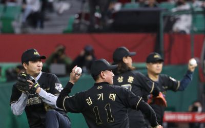 시구하는 KBO 40인 레전드 : ZUM 뉴스