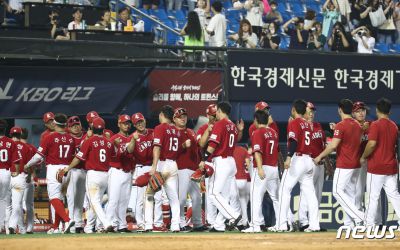 6대4 승리 거둔 SSG : ZUM 뉴스