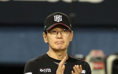 '로하스 2번 배치' 내일이 없는 KT, 두산전 선발 라인업 공개[WC1] : ZUM 뉴스