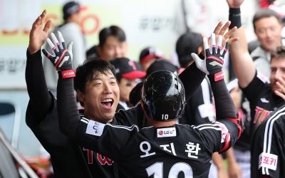 오지환, 레예스 상대로 추격의 솔로포…4회초까지 4-1 삼성 리드[PO1] : ZUM 뉴스