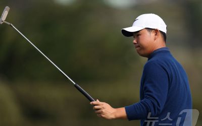 '아쉽다' 김주형, PGA 페블비치 프로암 공동 7위…"뒷심 부족" : ZUM 뉴스