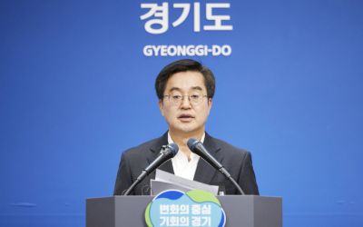 여당 '읽씹' 논란에 김동연 "美순방 망신 자처하더니…한심하다" : ZUM 뉴스