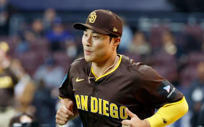 ESPN '어깨 수술 여파…김하성, 개막 전까지 FA 계약 어려울 수도' : ZUM 뉴스