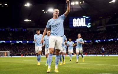 홀란, 전반만 뛰고도 멀티골… UCL 득점 1위 질주 : ZUM 뉴스