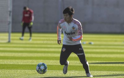 이강인, 발렌시아 UCL 16강 이끌까? 첫 공격P 도전 : ZUM 뉴스