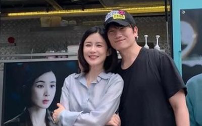 지성, ♥이보영 SNS에 “고생이 많아”…결혼 10년 차에도 달달ing : ZUM 뉴스