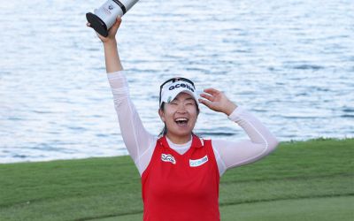 ‘스마일 퀸’ 김아림, LPGA 4년만에 웃었다… “내년이 더 기대” : ZUM 뉴스