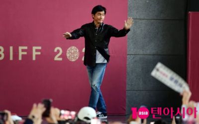 [TEN 포토] 양조위 '한국팬 반가워요'[27th BIFF] : ZUM 뉴스