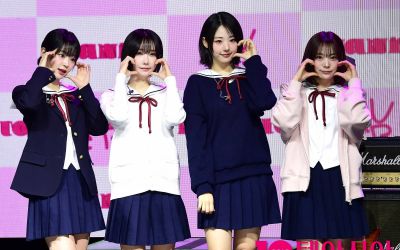 [TEN포토]QWER '러블리 하트' : ZUM 뉴스