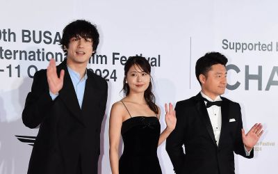 구로사키 히로시-아리무라 카스미-사카구치 켄타로, BIFF 왔어요[TEN포토] : ZUM 뉴스