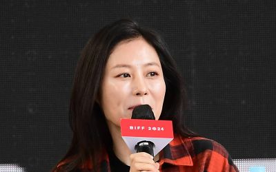 '지옥2' 문소리 "합류 고민 많아, 감독님 애 태웠다…살아남을 수 있을지 걱정"[BIFF] : ZUM 뉴스