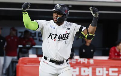 kt, SSG 꺾고 가을야구 진출…로하스 8회 역전 3점 홈런 '쾅' : ZUM 뉴스