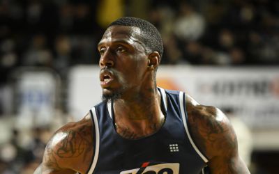 '라건아 32점' KCC, 4연승 LG 잡고 5연패 탈출…단독 6위(종합) : ZUM 뉴스