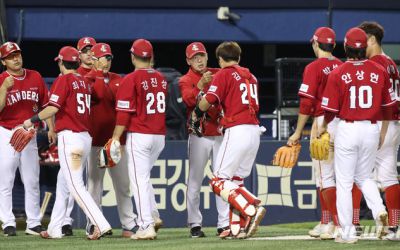 40승 선착 1위 SSG, 두산에 2연승…2위 LG도 40승(종합) : ZUM 뉴스