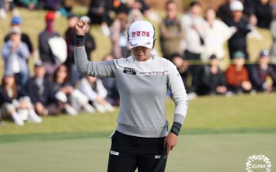 '4승 도전' 임진희, KLPGA 서울경제 클래식 3R 공동 선두 : ZUM 뉴스