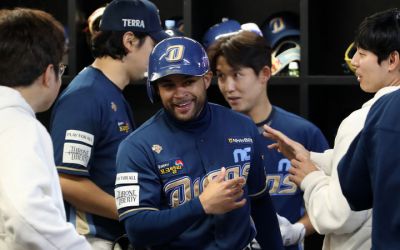 NC '업셋' 이제 1승만 남아…SSG 홈 2연패 벼랑끝 탈락 위기 [뉴시스Pic] : ZUM 뉴스