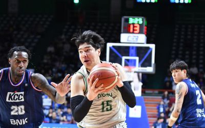 프로농구 '김종규 5반칙' 중 판정 4개 문제…DB-KCC 3차전 심판설명회 : ZUM 뉴스