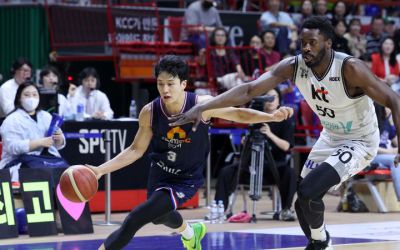 KCC, 챔프전 4차전서 KT에 96-90 승리…우승까지 단 1승 남아 : ZUM 뉴스