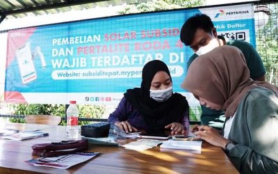 [NNA] 印尼 보조금 연료 구매희망자, 4일간 5만명 : ZUM 뉴스