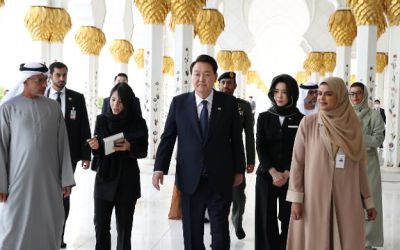 한-UAE 정상회담, 尹 "UAE, 최상의 파트너" : ZUM 뉴스