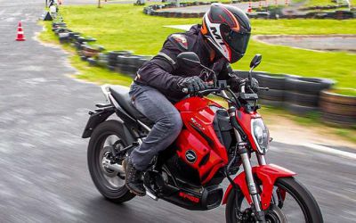 [NNA] 印 라탄, 전동 오토바이 리볼트 인수 : ZUM 뉴스