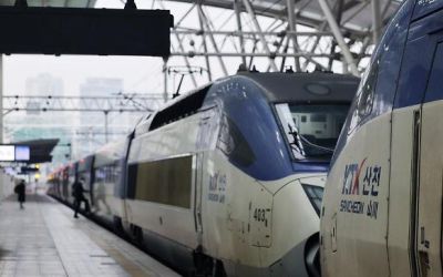 KTX 사망사고로 지연되자 이용객들 SNS에 "오늘 중 못 들어갈 듯"