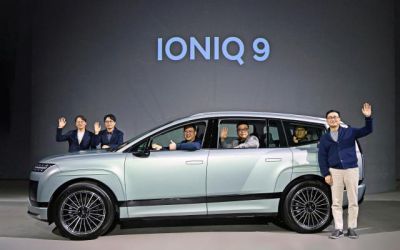EV9보다 싼 아이오닉9 출격...6000만원대 플래그십 전기차로 '왕자' 굳힌다 : ZUM 뉴스