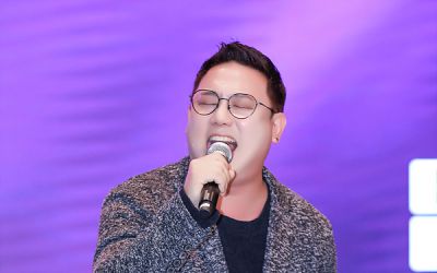 [GJ포토] 가수 서동훈, '파워풀한 음색'(K-시니어 뷰티 콘테스트) : ZUM 뉴스