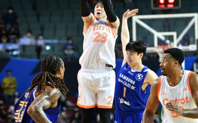 '전성현 26점' 캐롯, 삼성 제압 3연승+1위 KGC 추격...SK도 LG 25점차 완파 : ZUM 뉴스