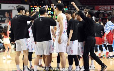 [포토]KGC까지 잡은 KT, 6연승 질주 : ZUM 뉴스