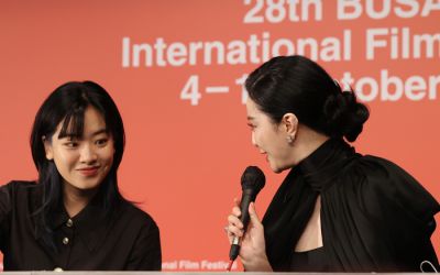 ‘주영 워아이니’ 판빙빙, “‘녹야’ 캐스팅 전 이주영에게 손 편지 전달…귀여움이 필요했어”[2023 BIFF] : ZUM 뉴스