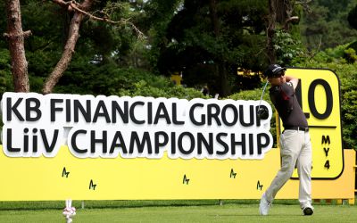 ‘공동 40위→단독 선두’ 한승수, KPGA 3승째 도전…KB금융 리브챔피언십서 2위와 두 타 차 : ZUM 뉴스