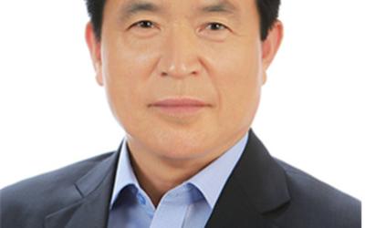 원제용 도의원 “기금 사업 실효성 제고 및 도내 가족돌봄청년 지원 방안 모색 촉구” : ZUM 뉴스