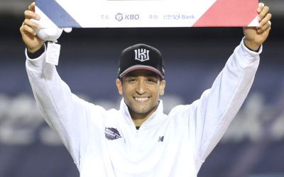 [포토]6이닝 무실점 KT 쿠에바스, WC 1차전 MVP : ZUM 뉴스