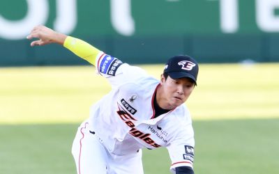 연봉 177% 인상!... ‘묵이 베츠’를 증명한 황영묵 [다시 보는 2024 KBO] : ZUM 뉴스
