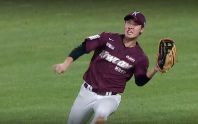 장재영 슈퍼캐치 모음, 아이언맨이 여기 있네! [다시 보는 2024 KBO] : ZUM 뉴스