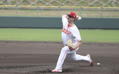 ‘2월에 158㎞ 실화?’ 앤더슨, 불같은 강속구 여전…‘화이트 부상’ SSG, 앤더슨에 웃는다 [SS오키나와in] : ZUM 뉴스