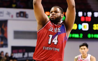 '스펠맨 29득점' KGC, KT 격파…2위 LG와 1.5G 차 : ZUM 뉴스