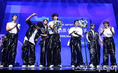 [ST포토] NCT 127, '다 함께 소리질러~' : ZUM 뉴스