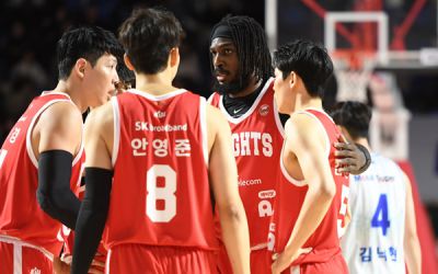 SK, 한국가스공사 꺾고 6연승+선두 질주…정관장, KCC 격파 : ZUM 뉴스