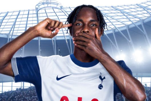 양민혁 QPR 임대→“어린 선수 쓸 여유 없다” 충격발언 해놓고…토트넘, 프랑스 19세 유망주에 900억 합의 끝 : ZUM 뉴스