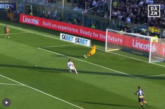 "인테르 무너뜨린 '日 GK' 빌드업" 극찬…맨유가 탐낼 만하네→110억 더 받고 EPL 입성 가능성 : ZUM 뉴스