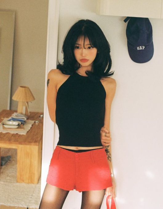 '故최진실 딸' 최준희, 44kg 인증…싱크대 위 앉아도 끄떡없는 극세사 몸매 : ZUM 뉴스