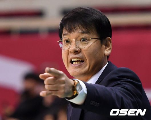 [사진]정상일 감독,'패배는 없다' : ZUM 뉴스