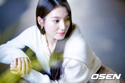 [사진]한동희, '이야기 들려주는 배우 되고파' : ZUM 뉴스